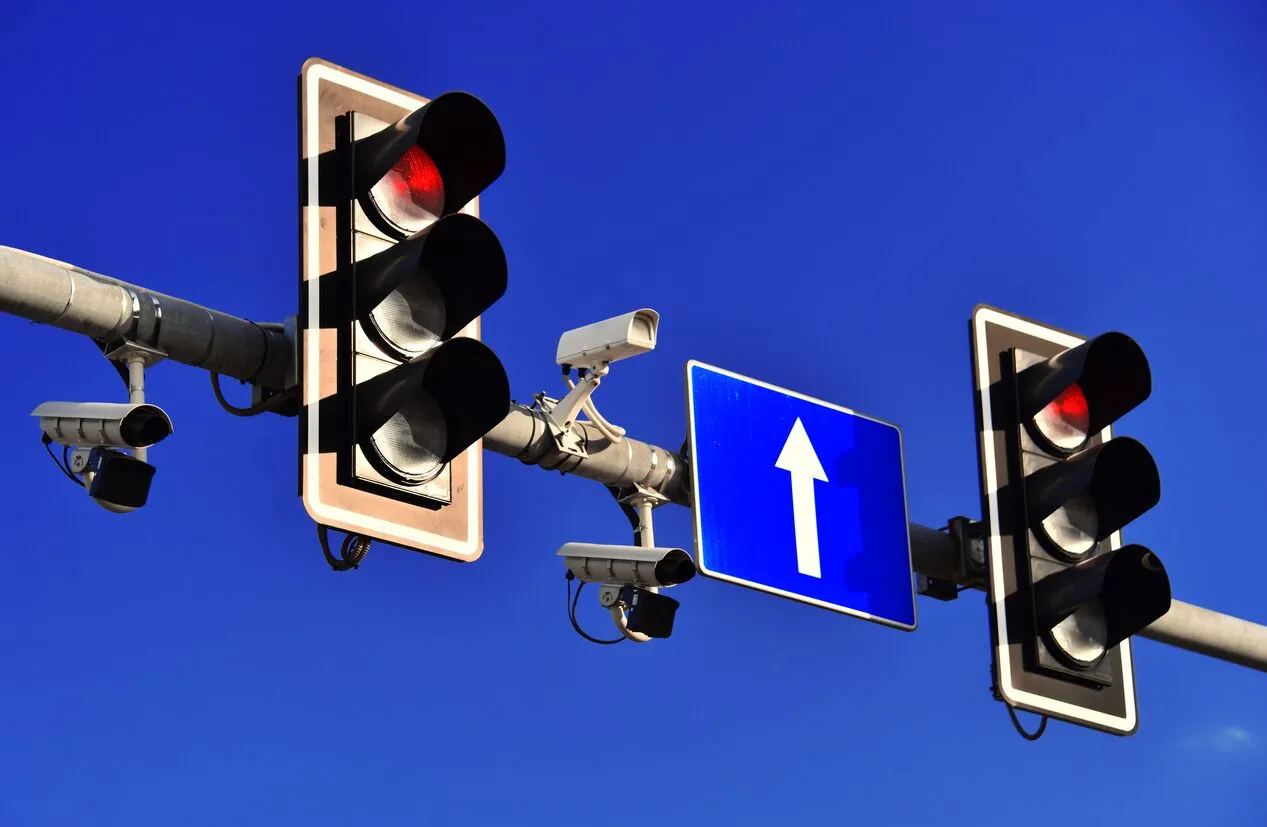 Benefits of Traffic Security Cameras - Surveillance-video.com